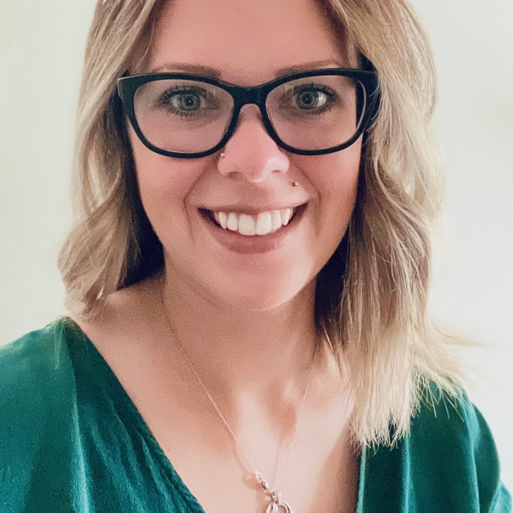 Kayla Devaux (Holowatiuk) – Alberta Ukrainian Dance Association